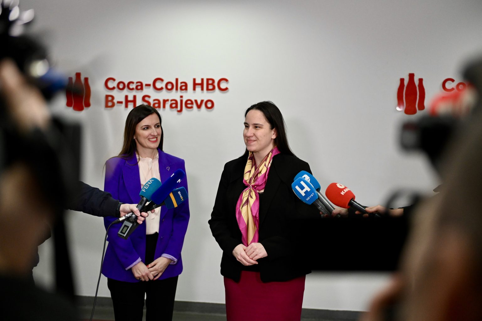 VISIT OF THE MAYOR OF THE CITY OF SARAJEVO TO THE COCA-COLA BOTTLING ...